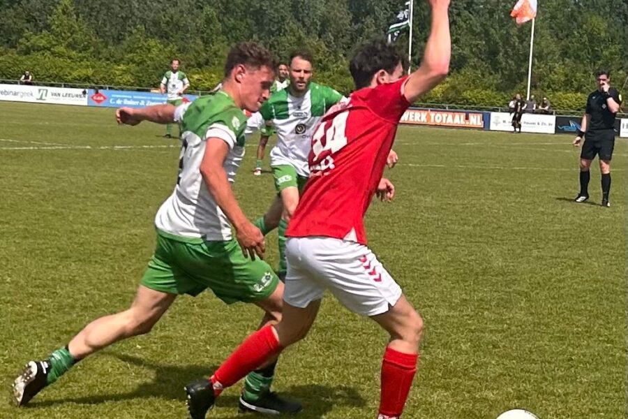Nacompetitie 3e-4e klasse | Van Bastengoal Guido de Peinder leidt ...